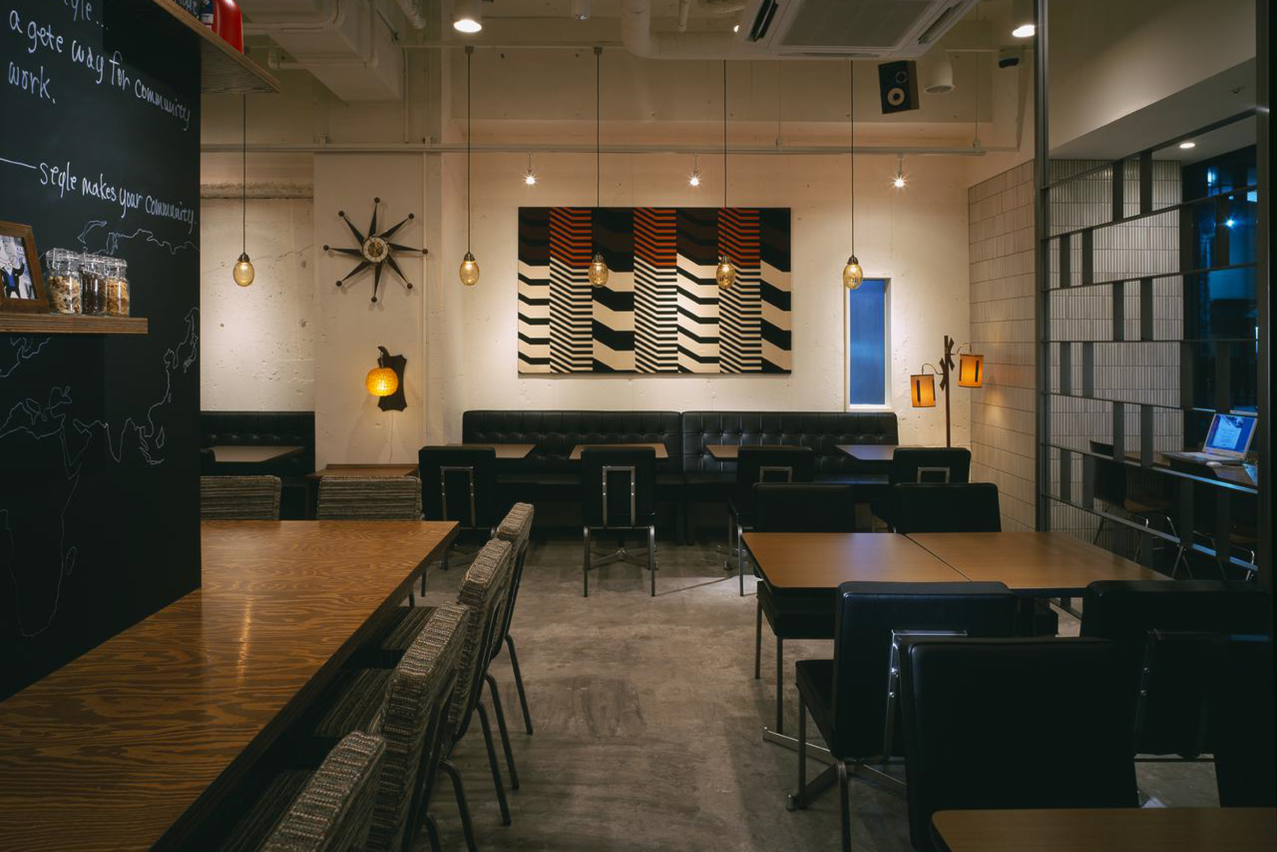 【Planet3rd】心斎橋店 | Cafeなび